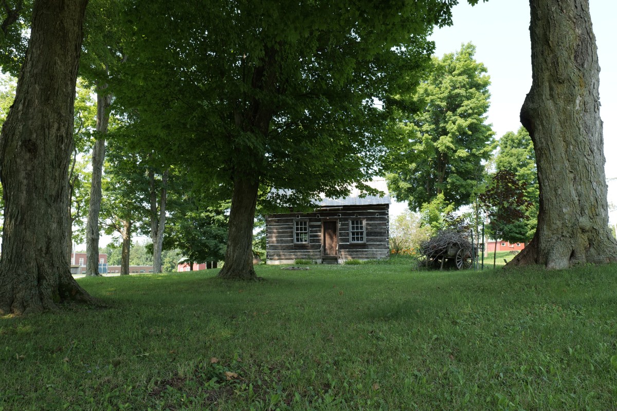 1820s Log Cabin – Henderson Historical Society